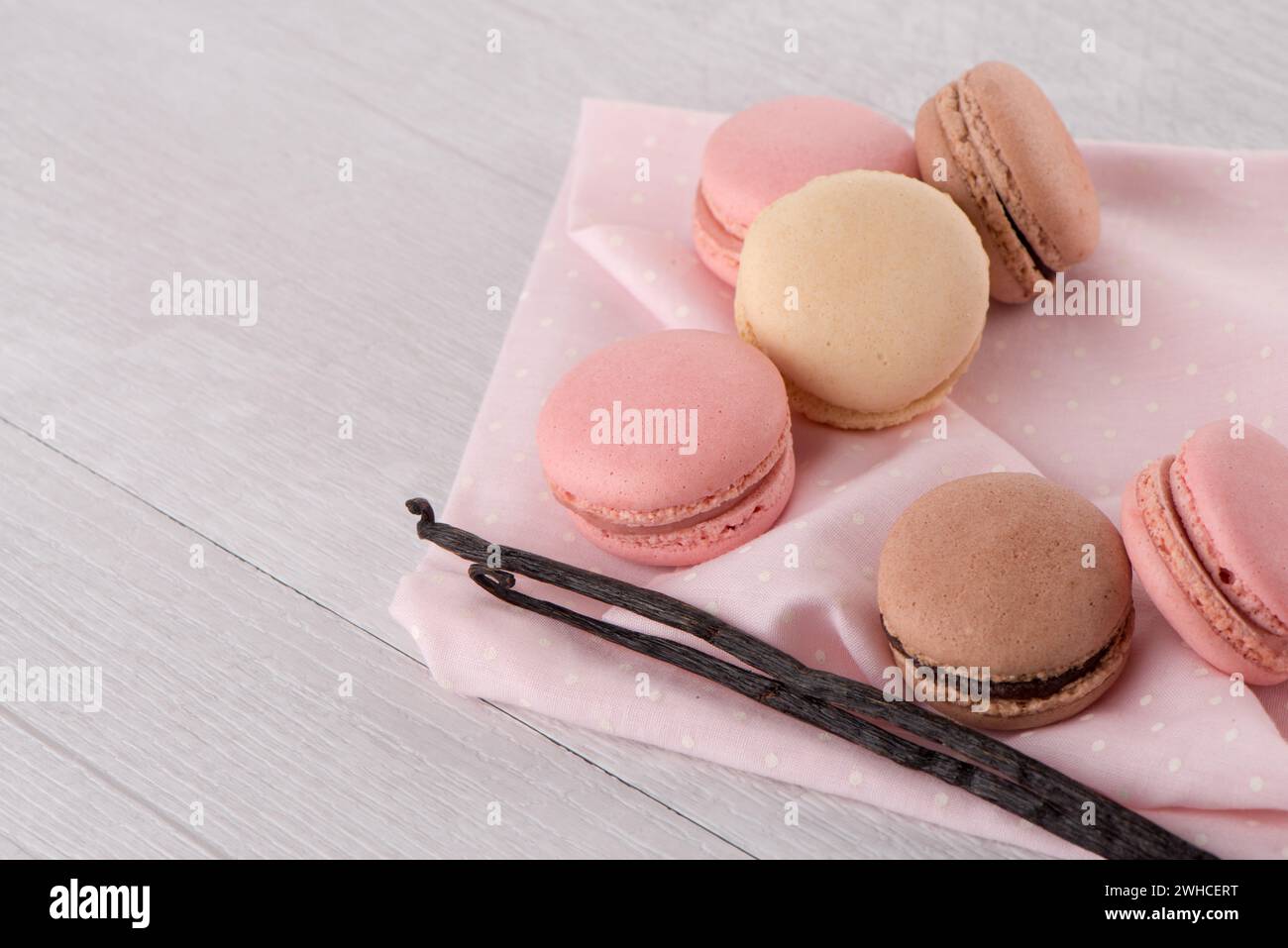 Stacked macarons hi-res stock photography and images - Alamy
