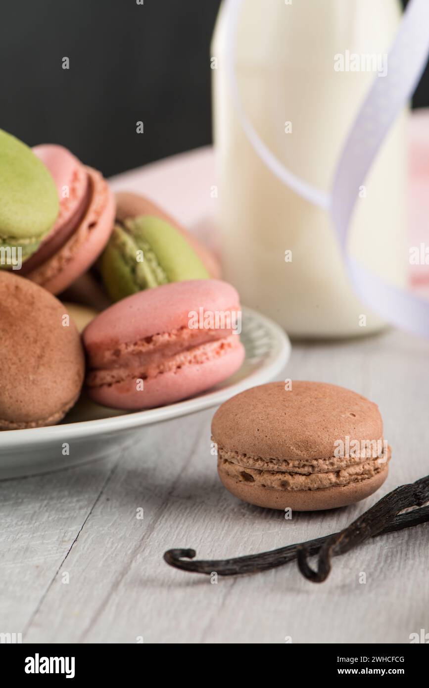 Classic macaron hi-res stock photography and images - Alamy