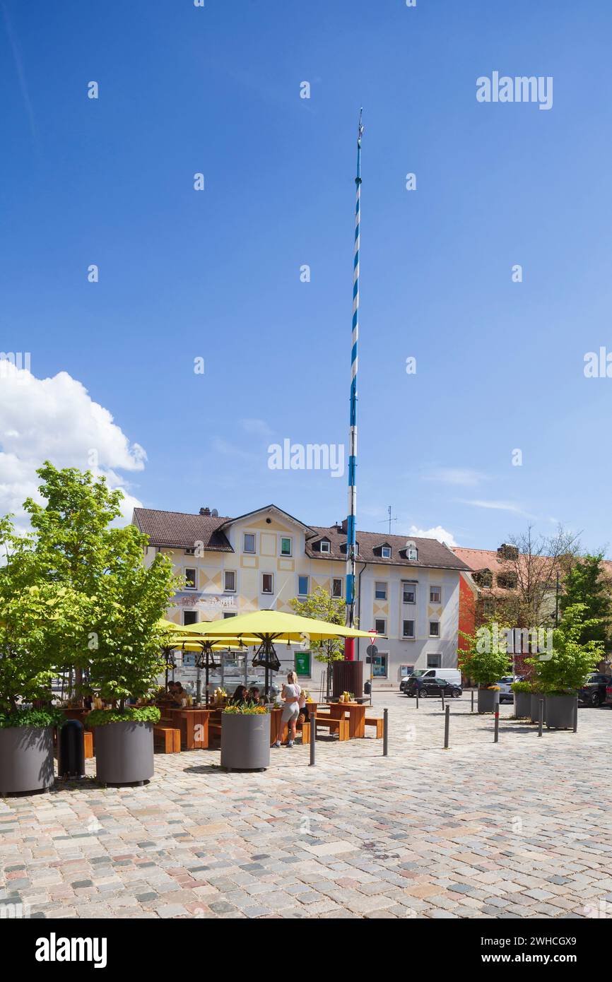 Houses with Lüftlmalerei on Tutzinger Platz, Starnberg, Fünfseenland ...