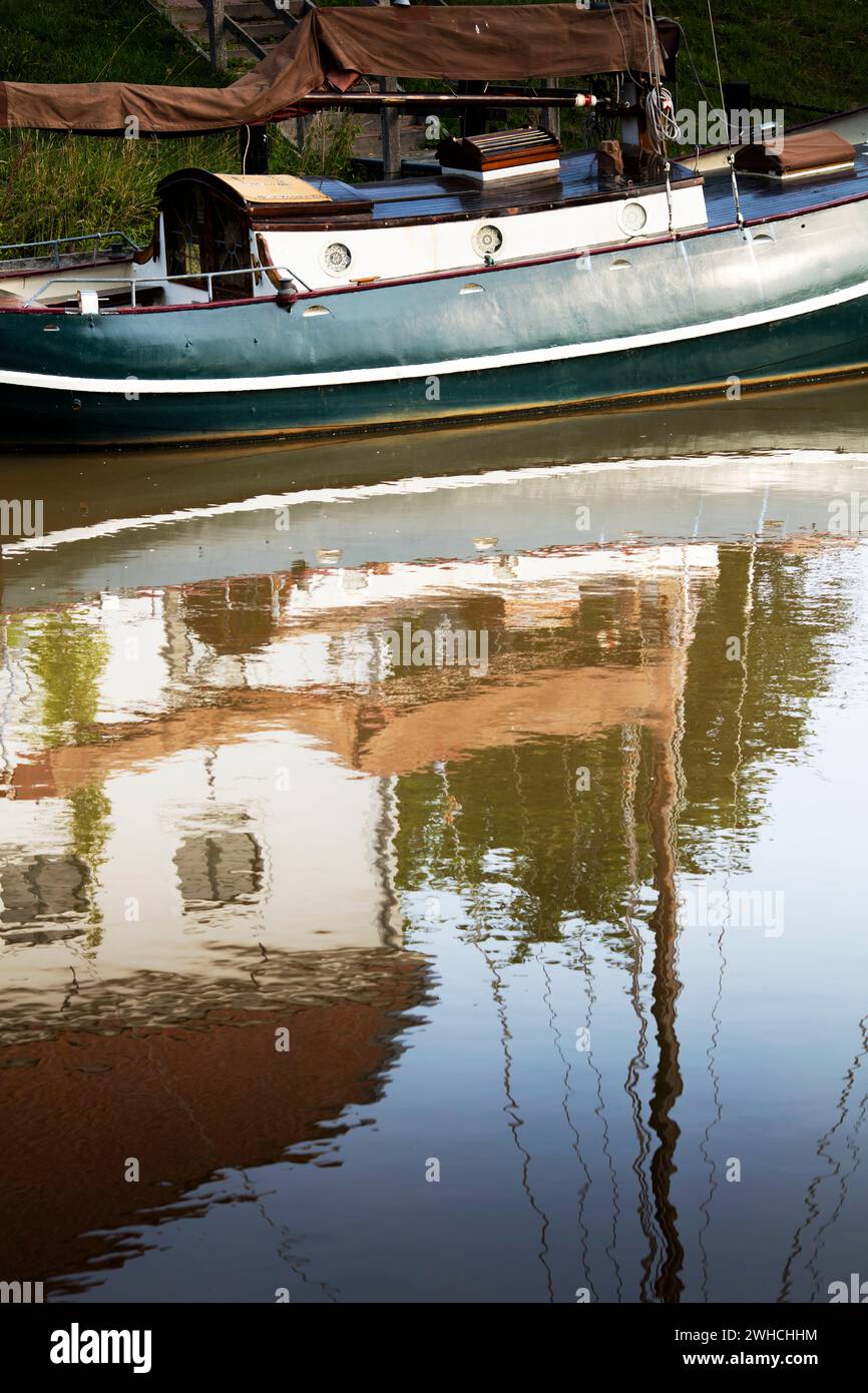 Museum harbor, dike, reflection, tourism, Carolinensiel, East Frisia ...