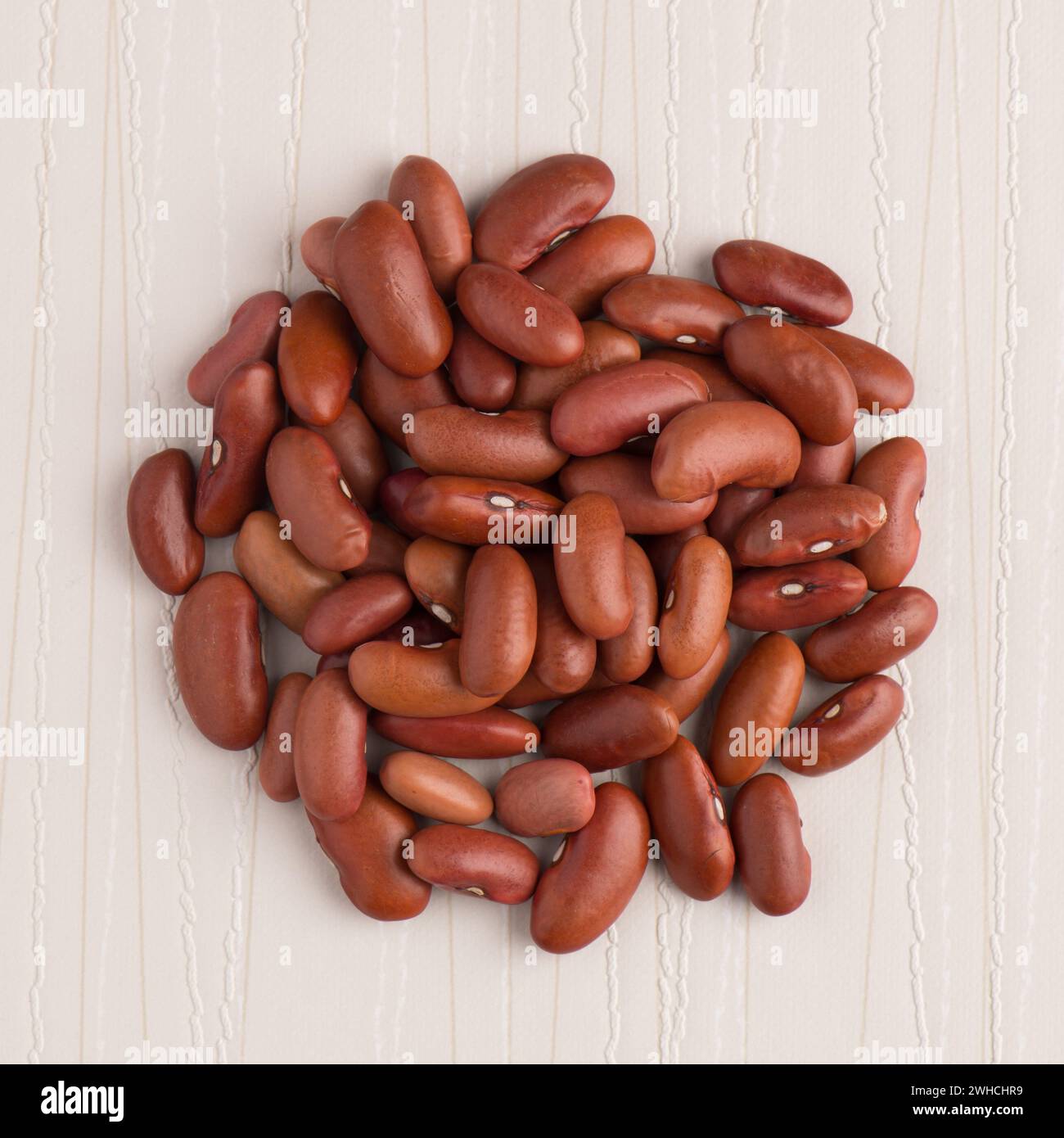 Circle of red beans Stock Photo - Alamy
