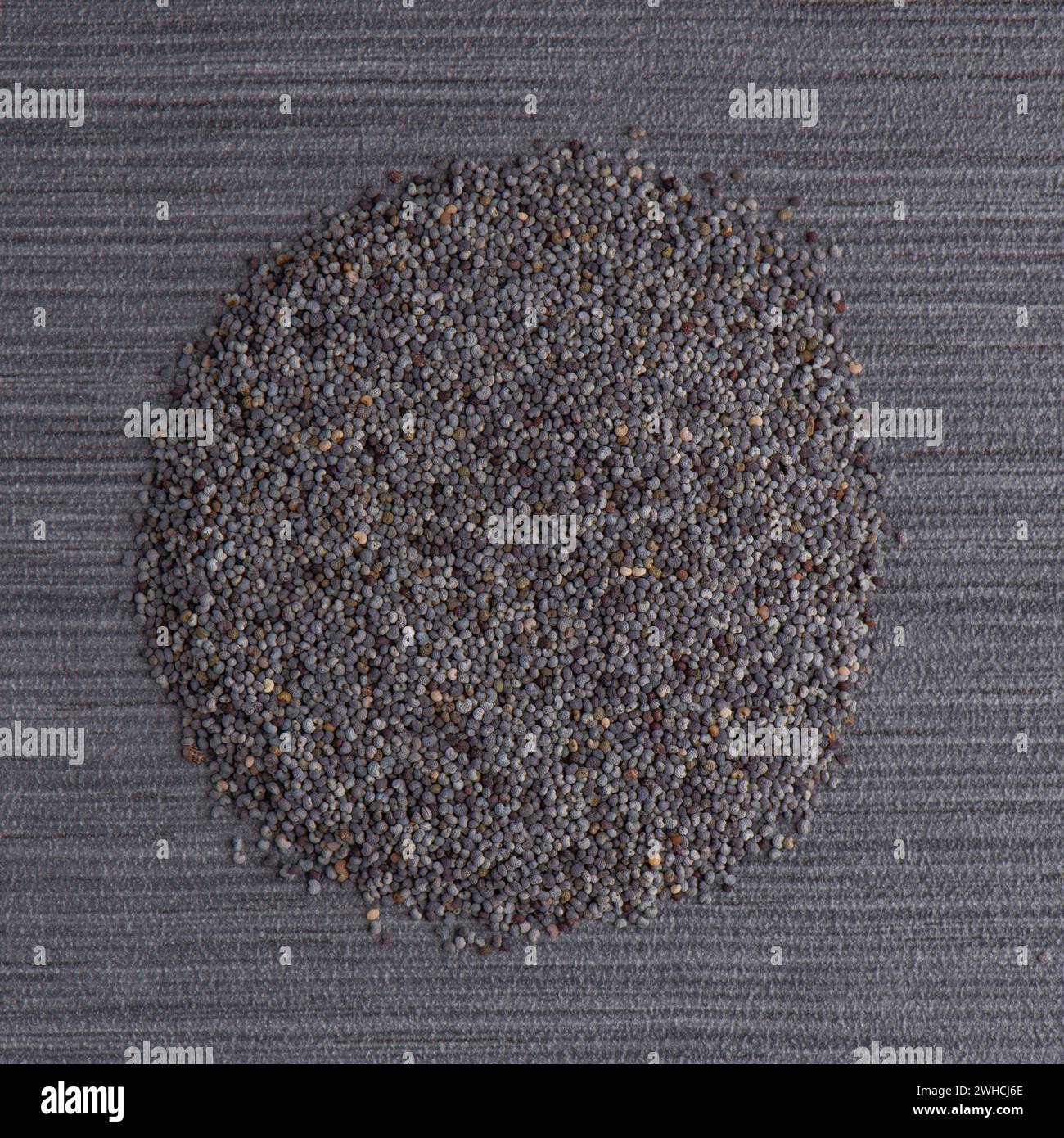 Circle of poppy seeds Stock Photo - Alamy