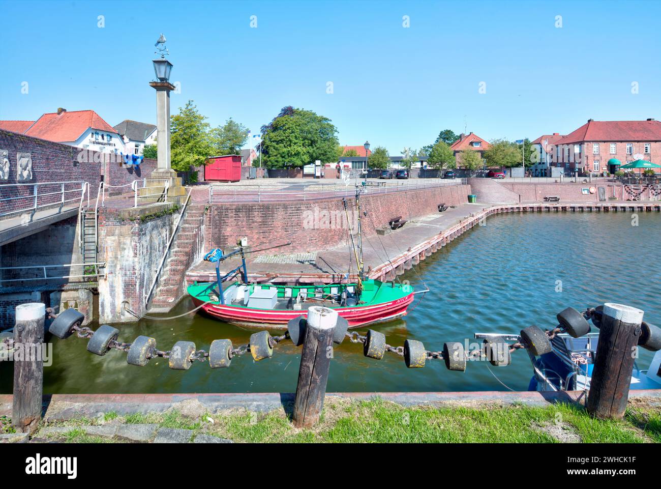 Old harbor, harbor basin, customs house, packing house, view of the ...
