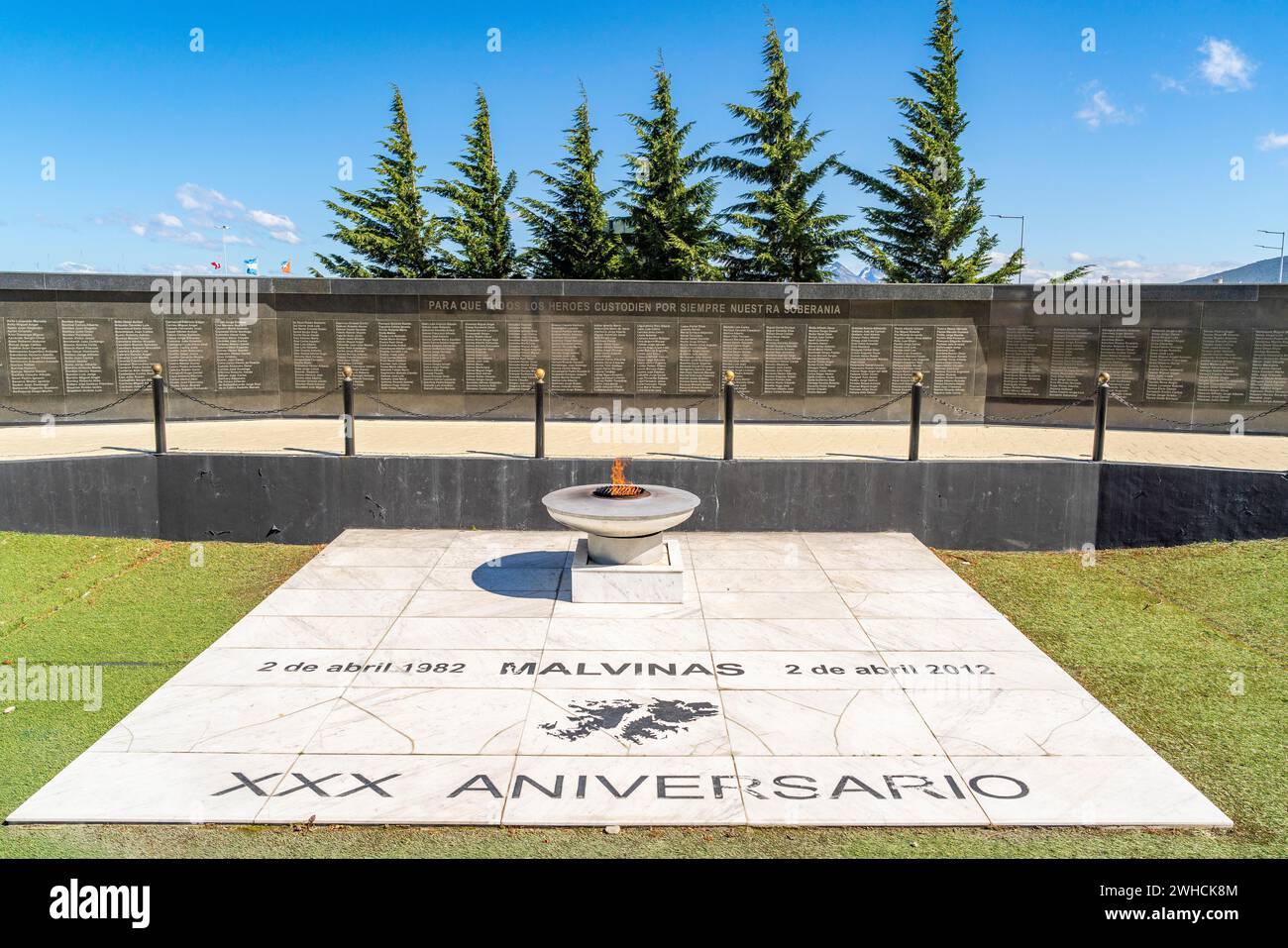 Falkland islands war memorial hi-res stock photography and images - Alamy