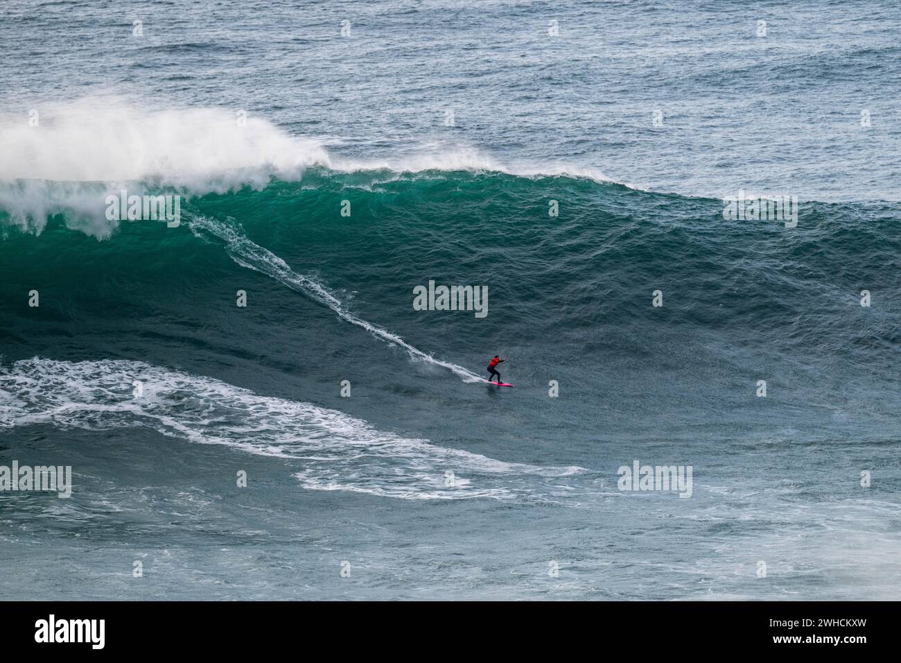 Nazare portugal big wave hi-res stock photography and images - Alamy