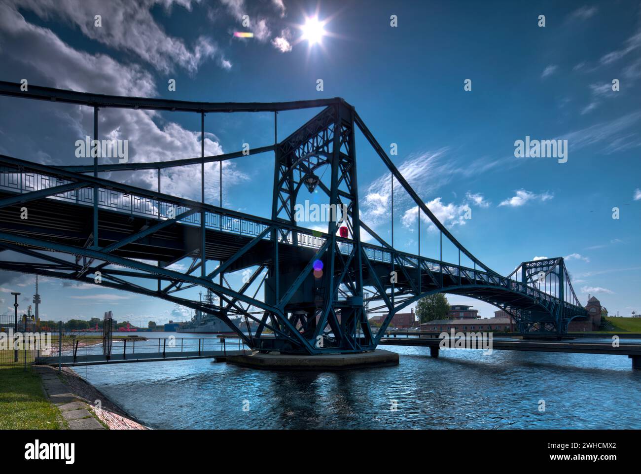 Kaiser Wilhelm Bridge, connecting harbor, landmark, city view, city tour, Wilhelmshaven, Lower ...