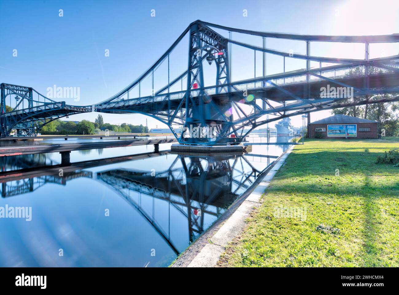 Kaiser Wilhelm Bridge, connecting harbor, landmark, city view, city tour, Wilhelmshaven, Lower ...