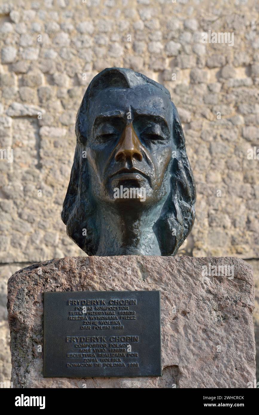 Bust of frederic francois chopin hi-res stock photography and images ... Bust of frederic francois chopin hi-res stock photography and images ...