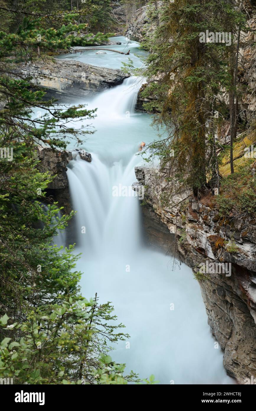 Waterfall, Johnston Canyon, Johnston Creek, Banff National Park ...