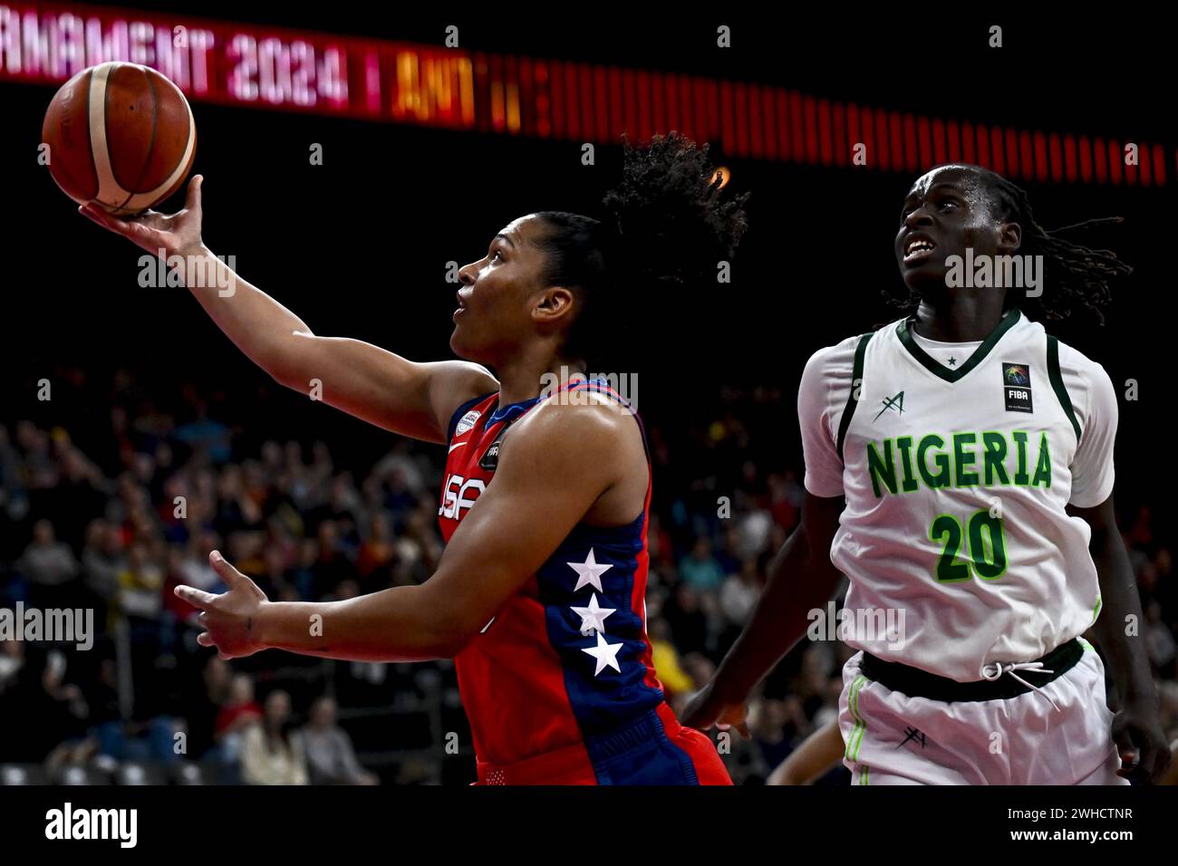 Antwerp, Belgium. 09th Feb, 2024. USA's Alyssa Thomas and Nigerian ...