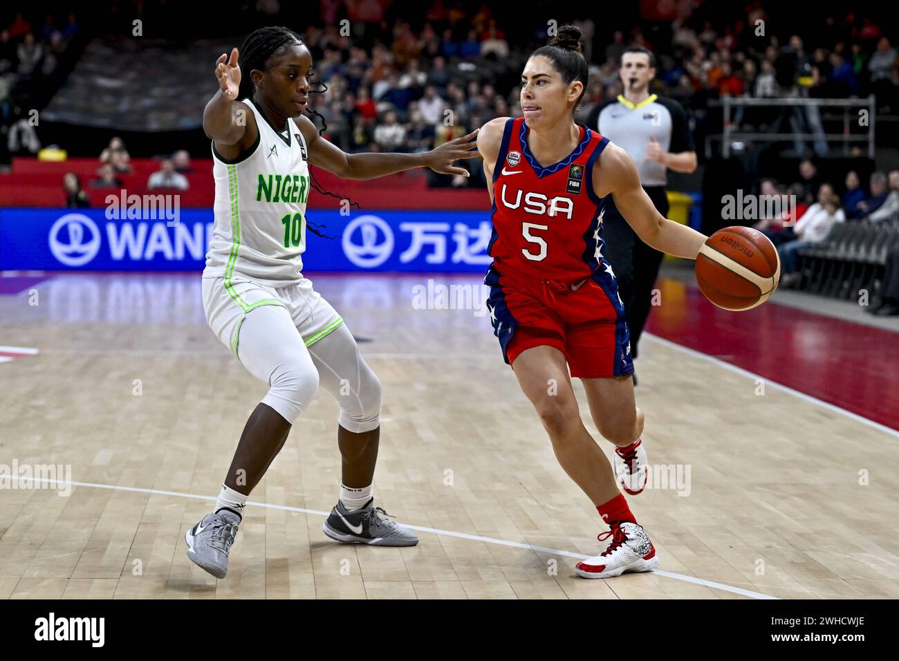 Antwerp, Belgium. 09th Feb, 2024. Nigerian Promise Amukamara and USA's ...