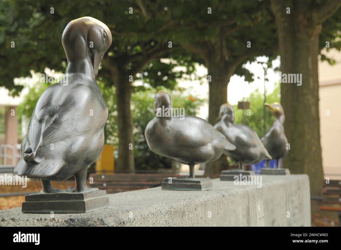 Duck figures from the duck fountain by August Gaul 1929, sculptures ...