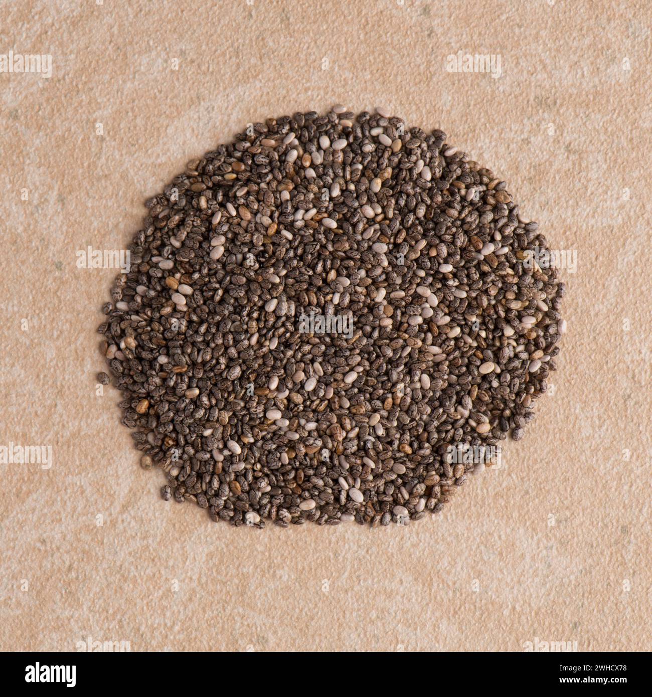 Circle of chia seeds Stock Photo - Alamy