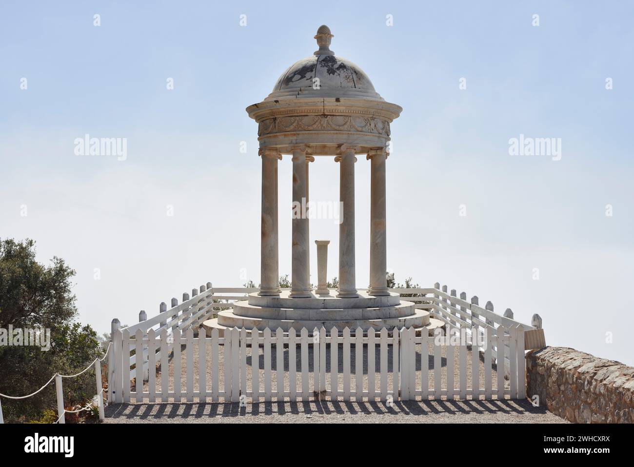 White marble pavilion at the son marroig manor house hi-res stock ...