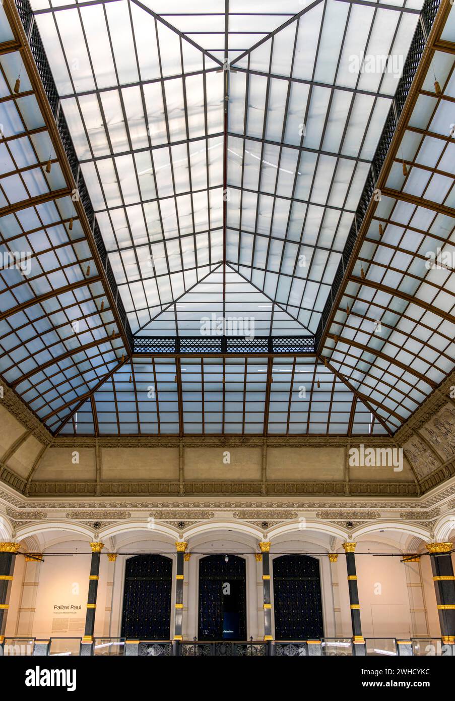 Walter gropius bau hi-res stock photography and images - Alamy