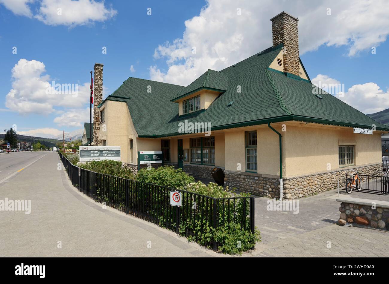 Canadian national railway hi-res stock photography and images - Alamy