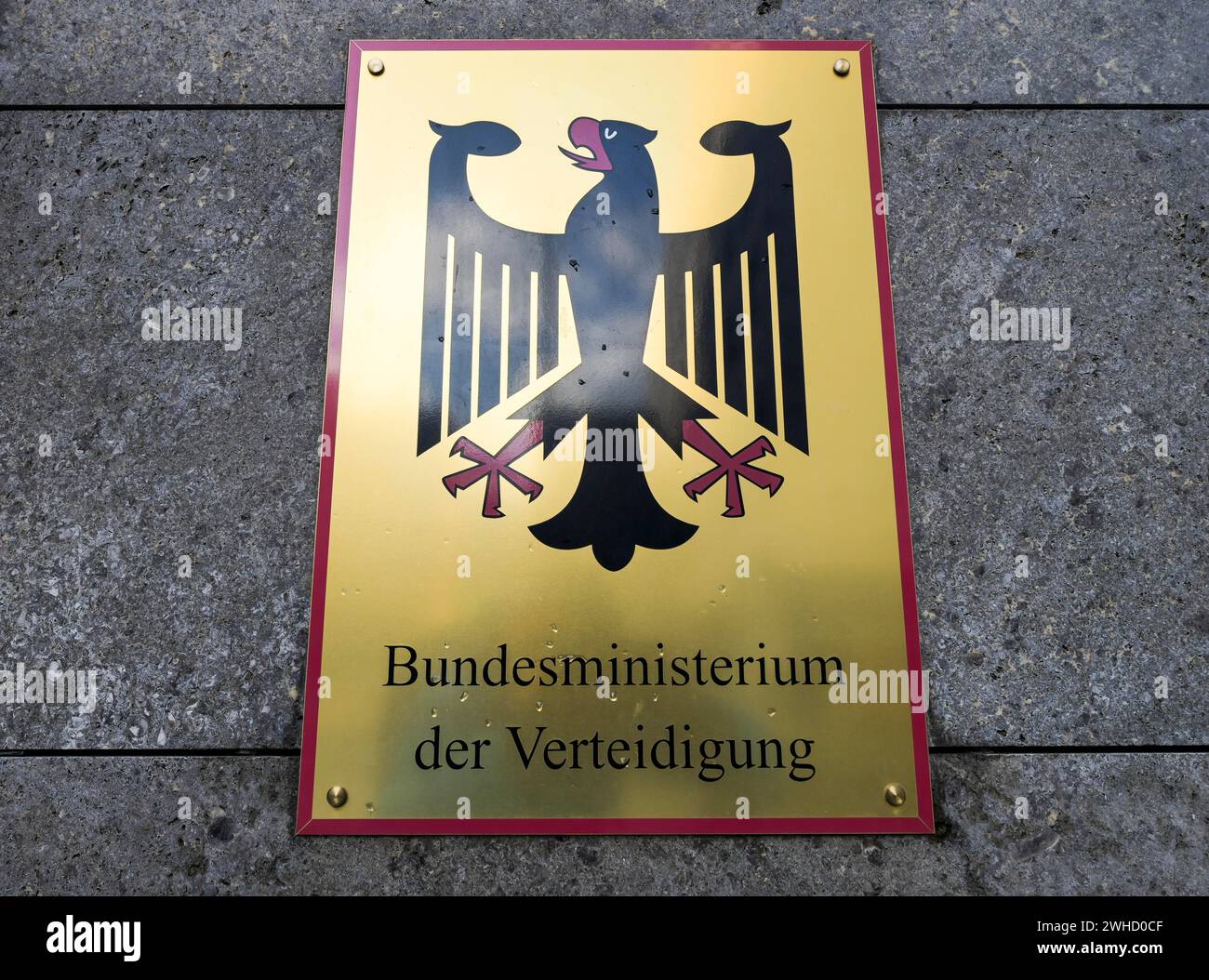 Ministry of defence building hi-res stock photography and images - Alamy