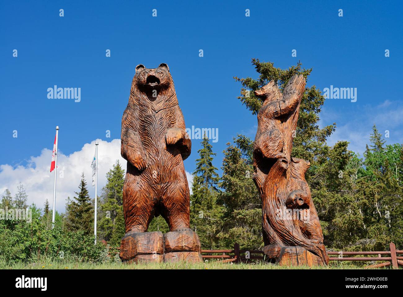 Wooden bear sculptures, Pyramid Lake Resort, Jasper National Park ...