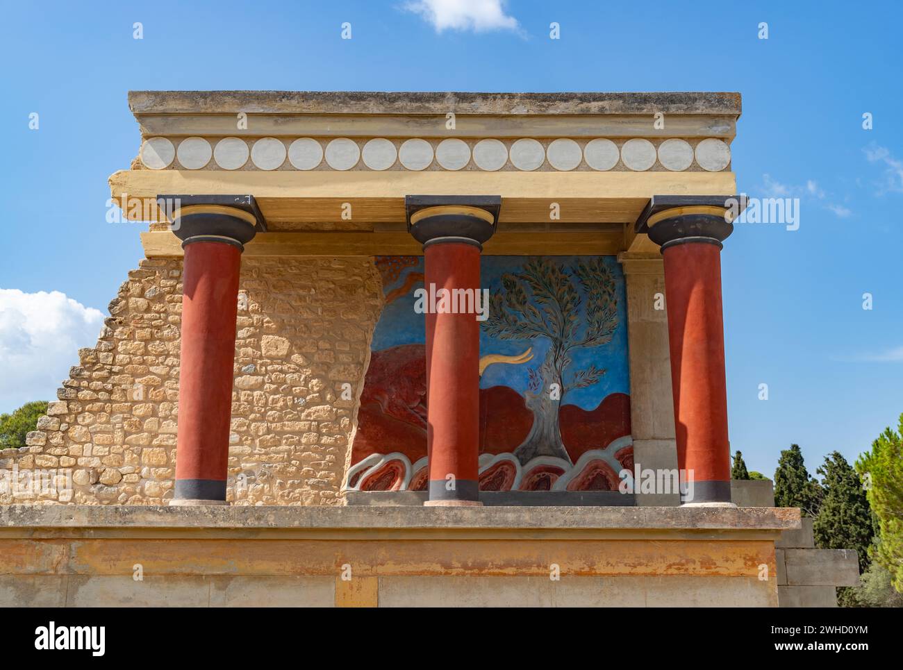 A picture of the North Entrance and the Bull Fresco at the Knossos ...