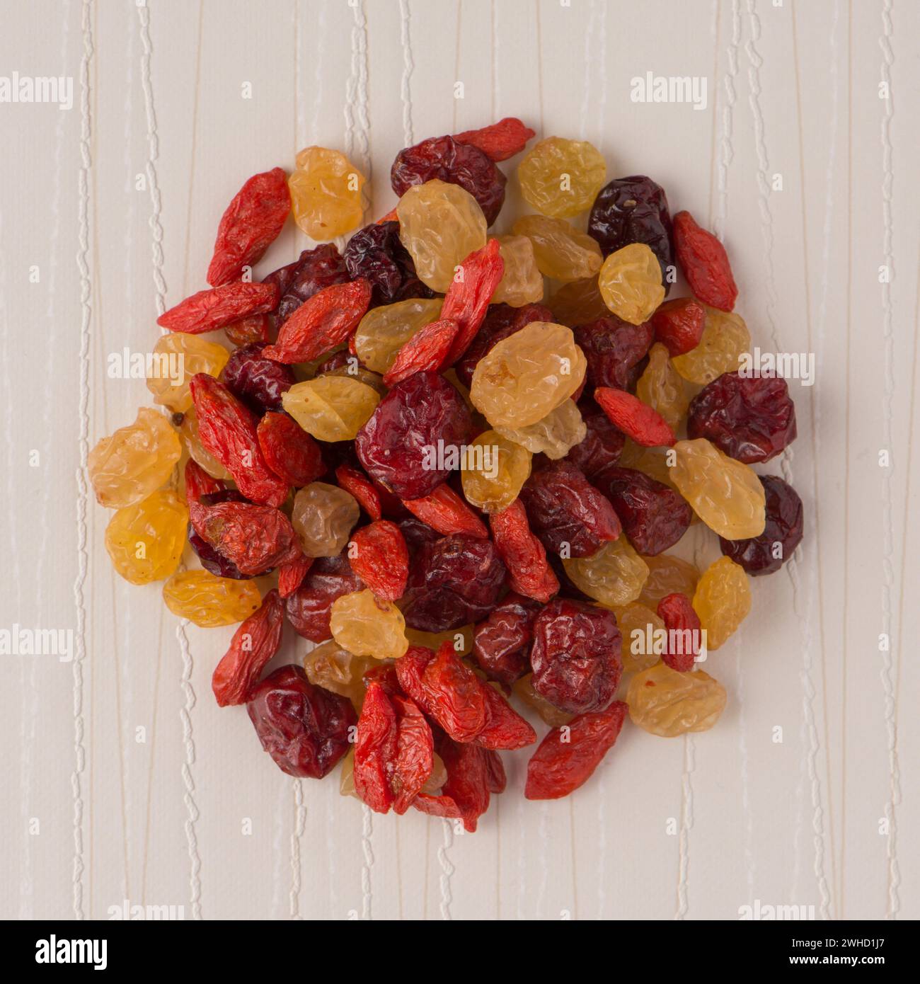 Circle of mixed dried fruits Stock Photo - Alamy