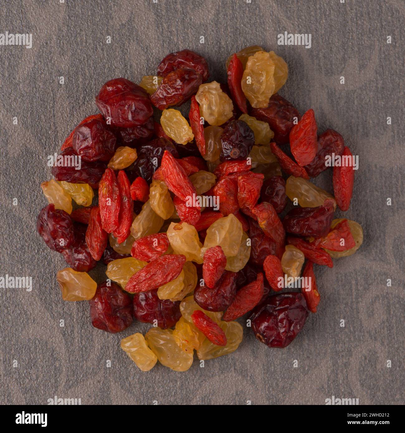 Circle of mixed dried fruits Stock Photo - Alamy