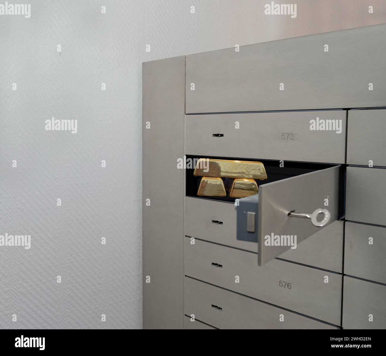 Gold metal protection hi-res stock photography and images - Alamy