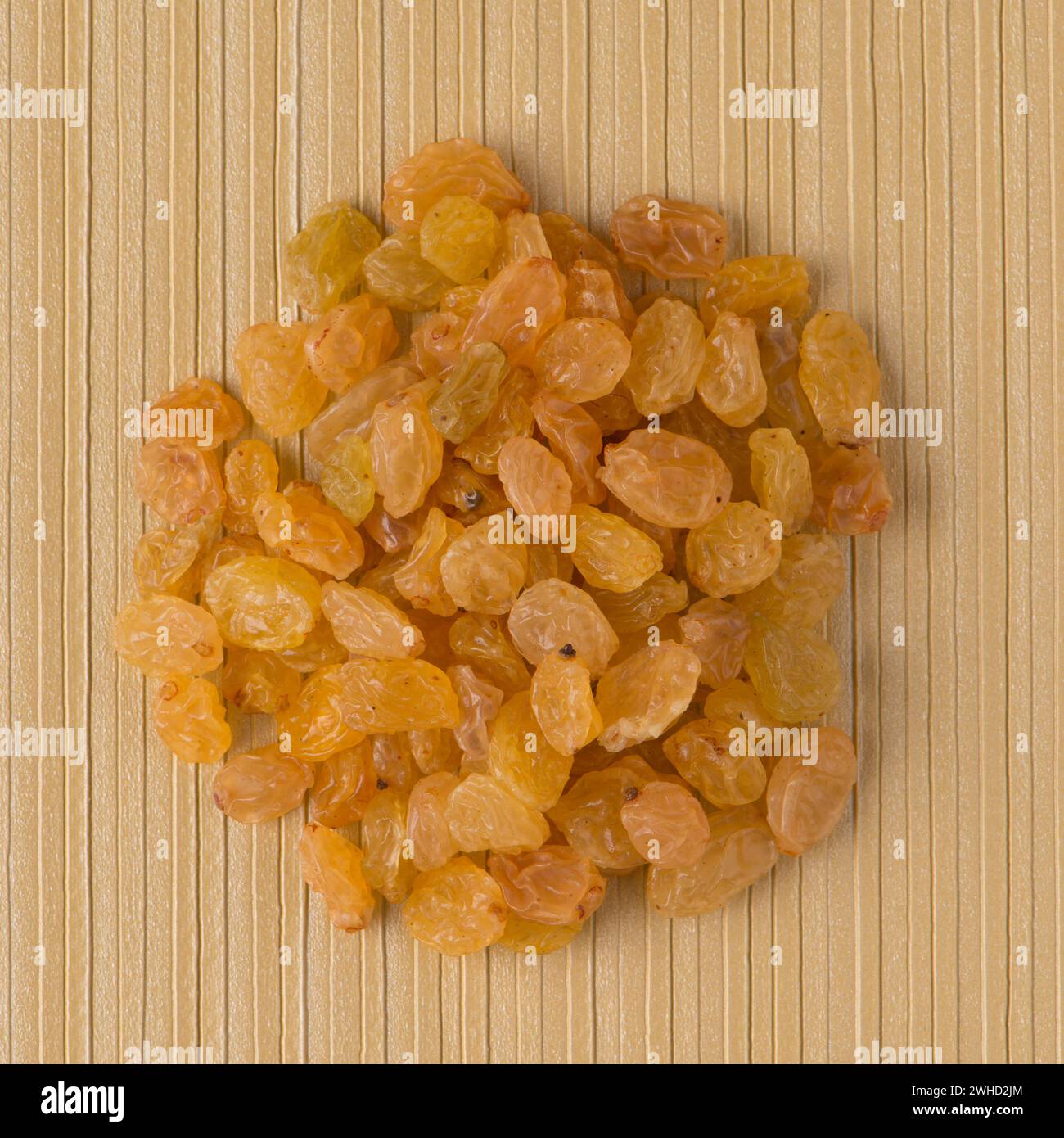 Circle golden raisins hi-res stock photography and images - Alamy