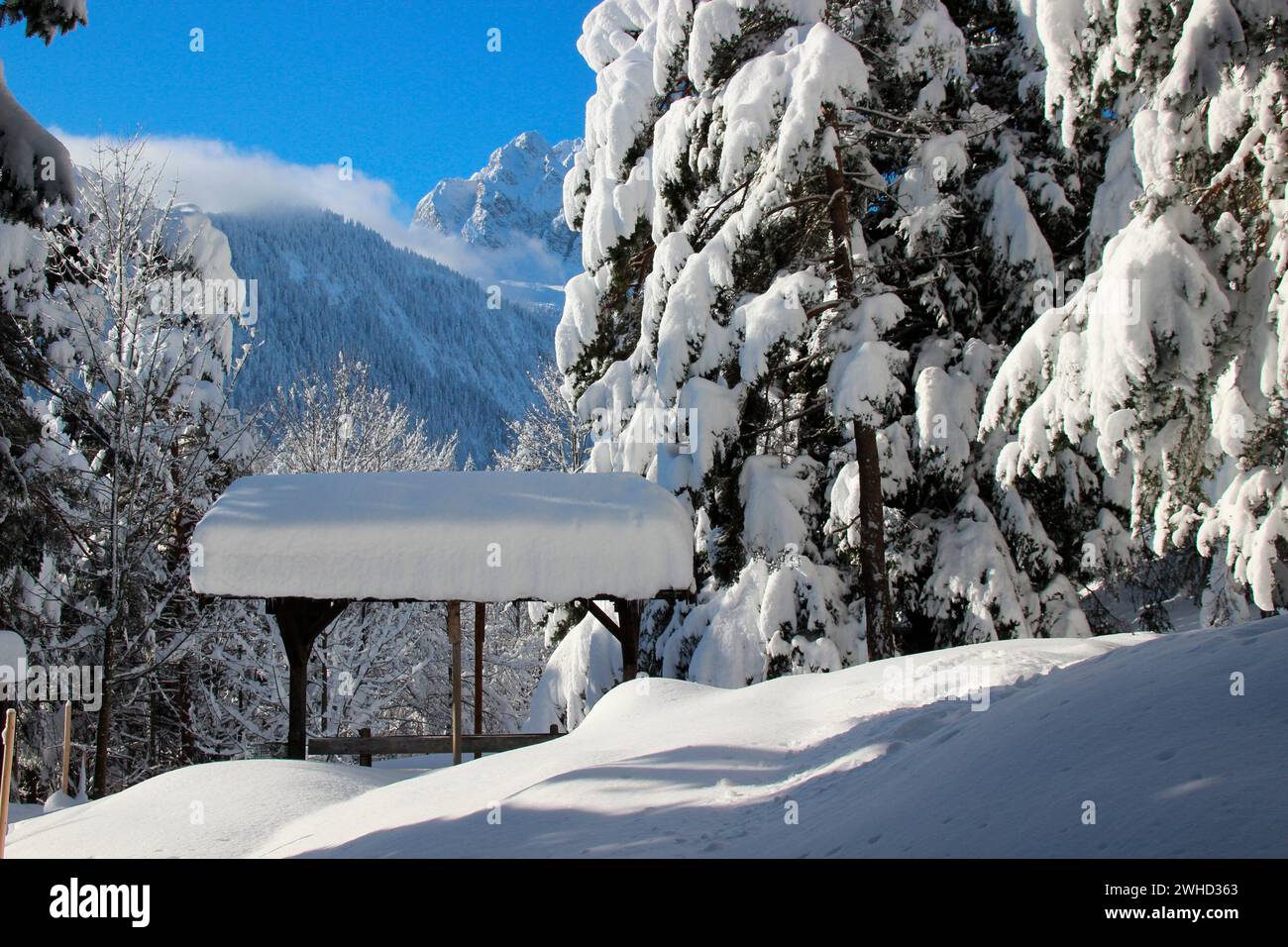Winter landscape near Mittenwald, Wetterstein, shelter, seating, bench ...