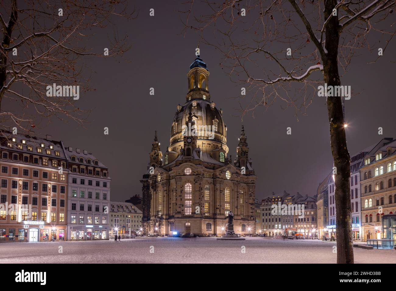 The old town centre of Dresden with its historic buildings. Neumarkt ...