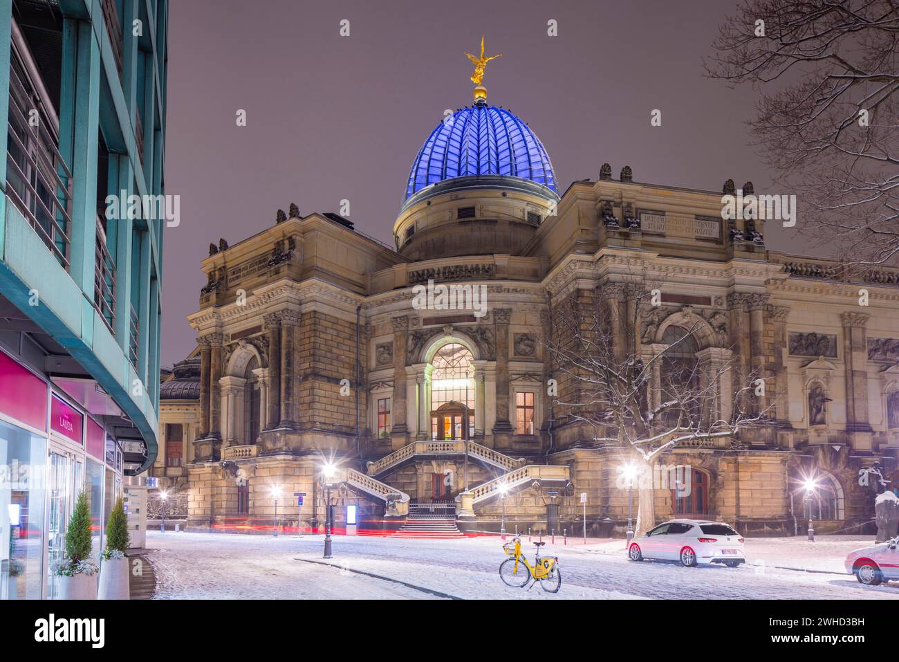 The old town of Dresden with its historic buildings. Georg Treu Platz ...