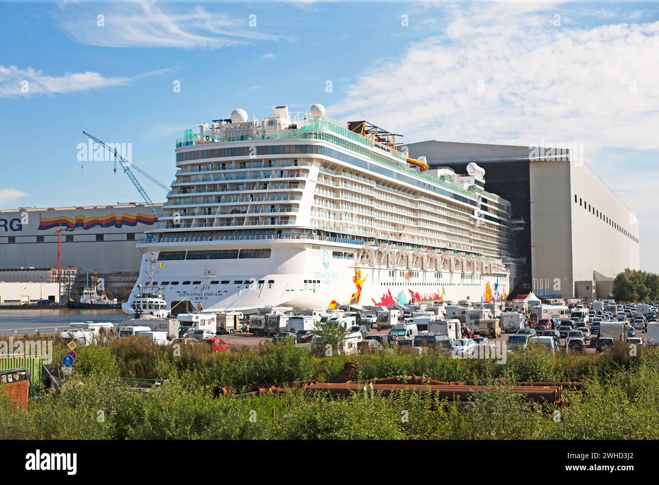 Undocking, cruise ship, Meyer Werft, Papenburg, Germany Stock Photo - Alamy
