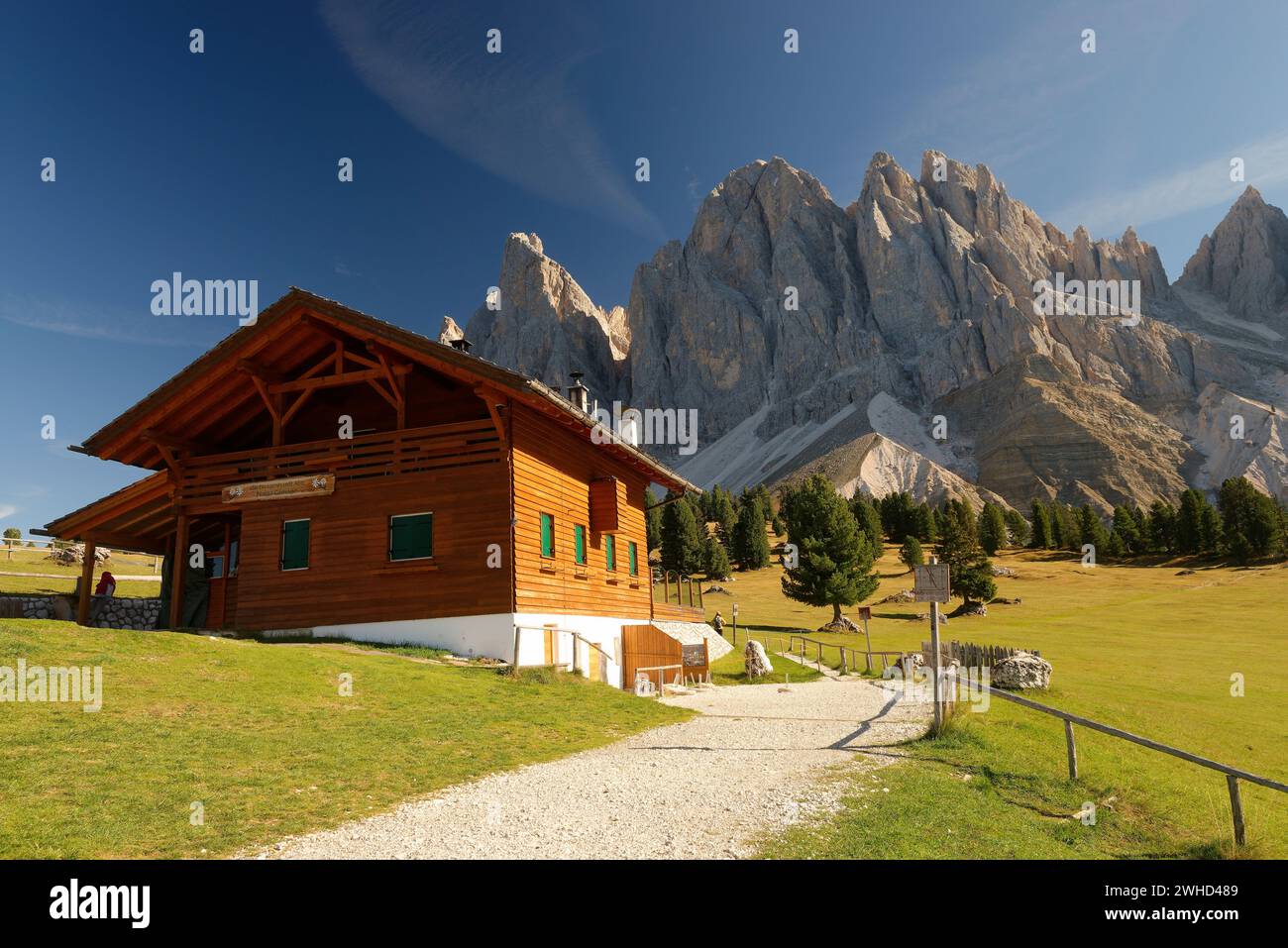 Gschnagenhardt alm and geisler peaks 3025m in autumn hi-res stock ...