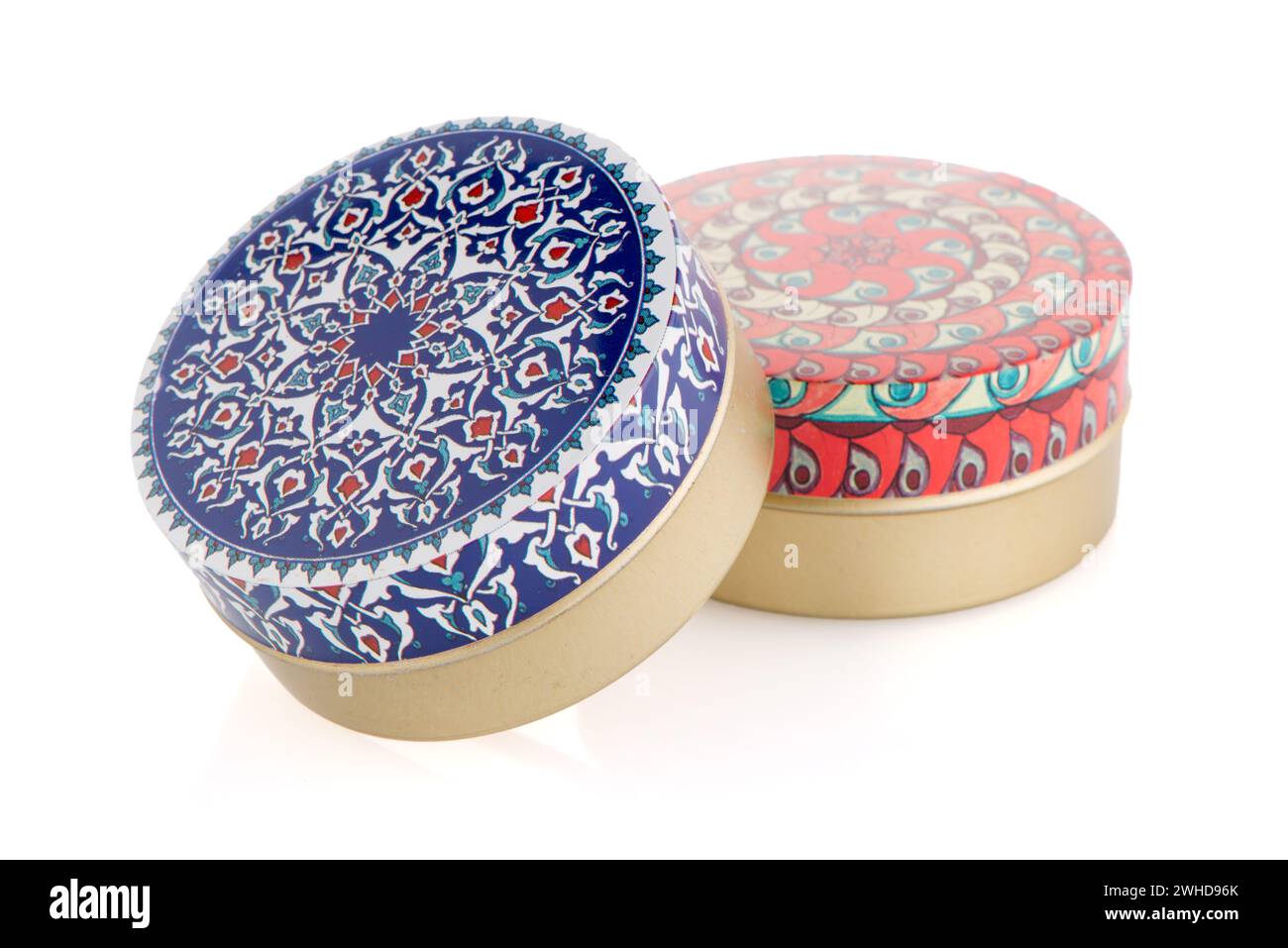 Vintage tin box Stock Photo - Alamy