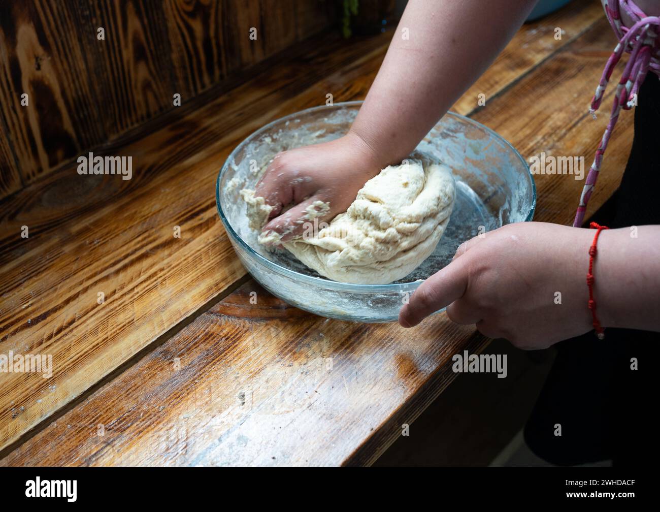 Bread kneaded dough white hi-res stock photography and images - Alamy
