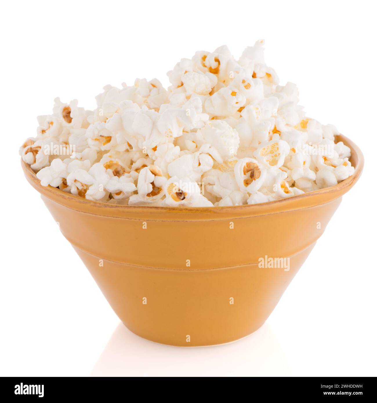 Air popper popcorn hi-res stock photography and images - Alamy