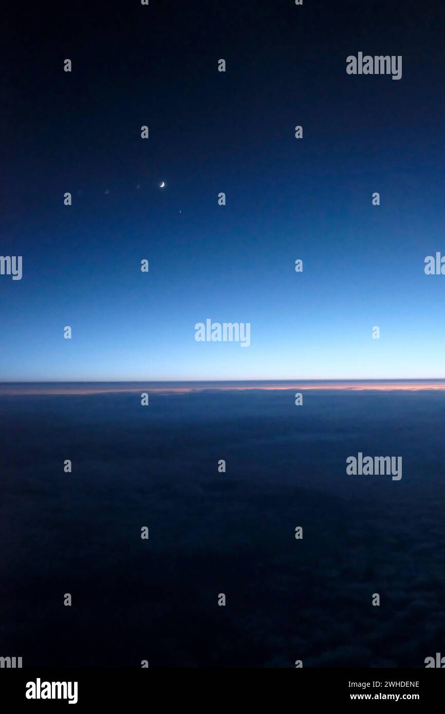 Dusk window hi-res stock photography and images - Alamy