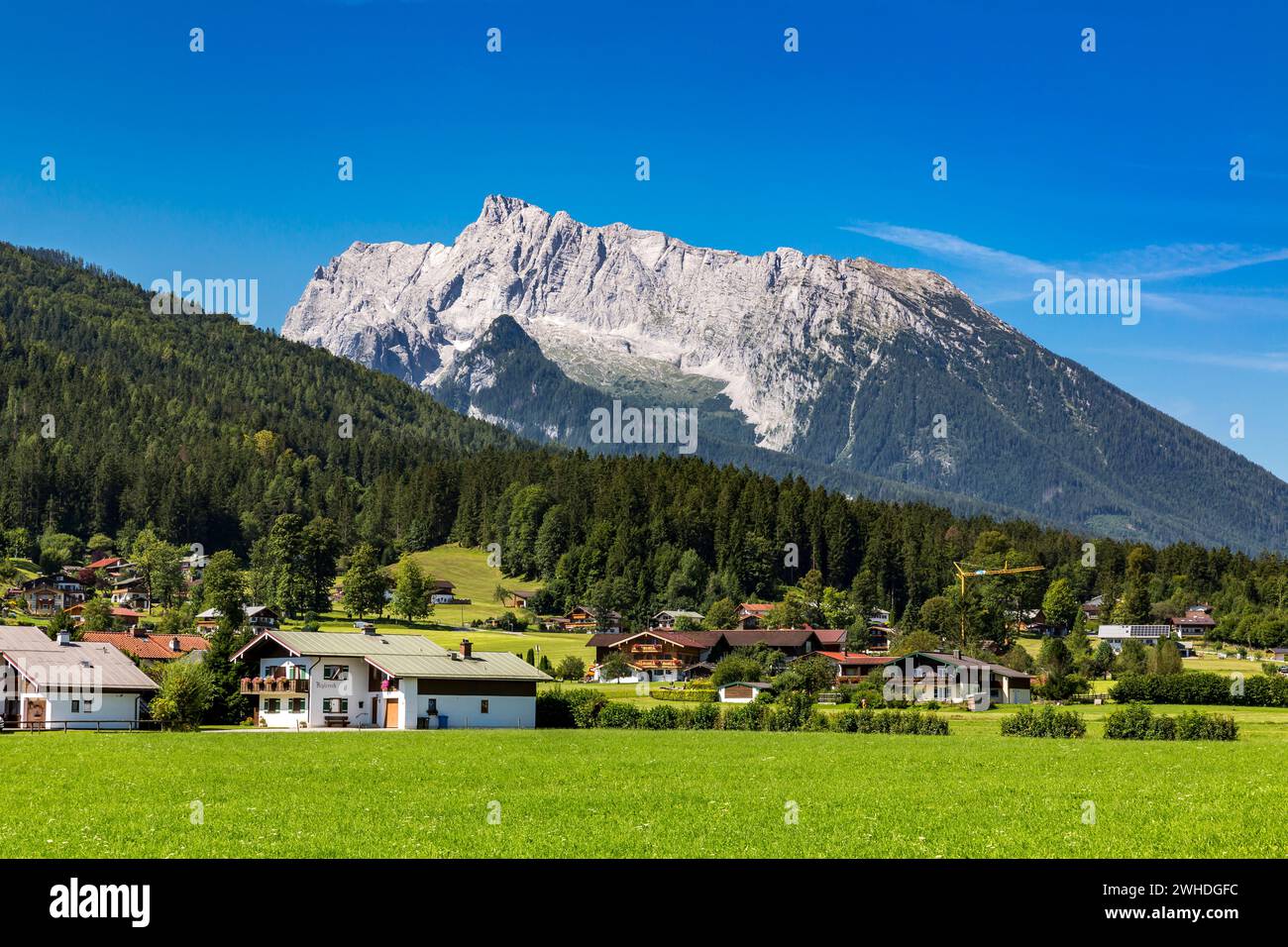 Au, small community near Berchtesgaden, behind the Berchtesgaden Alps ...