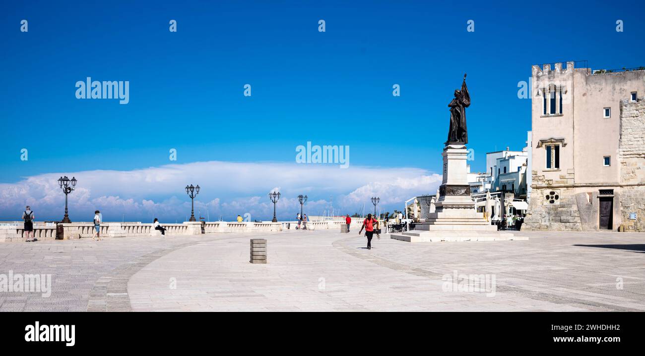 Lungomare mare hi-res stock photography and images - Alamy