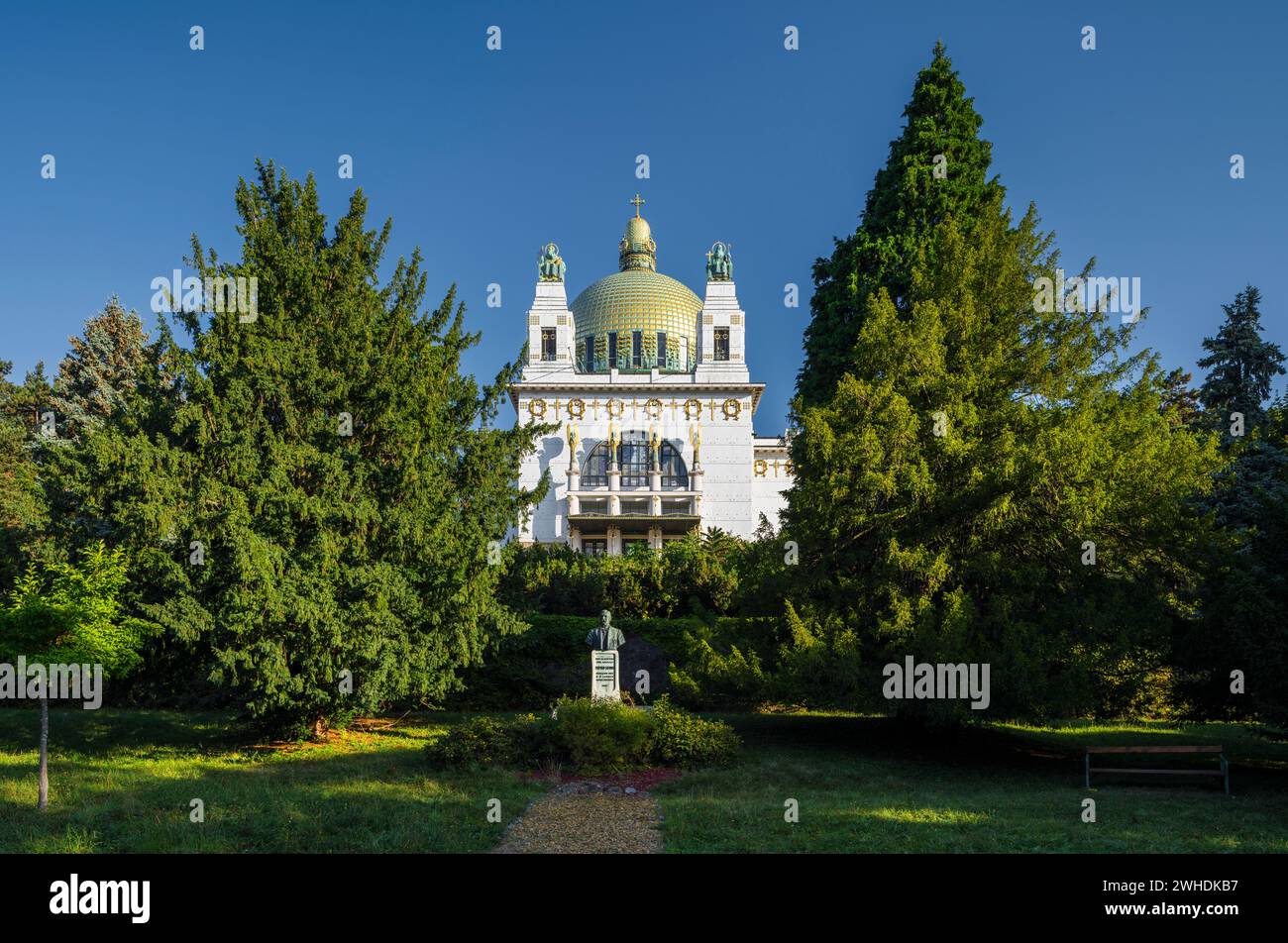 14th district hi-res stock photography and images - Alamy