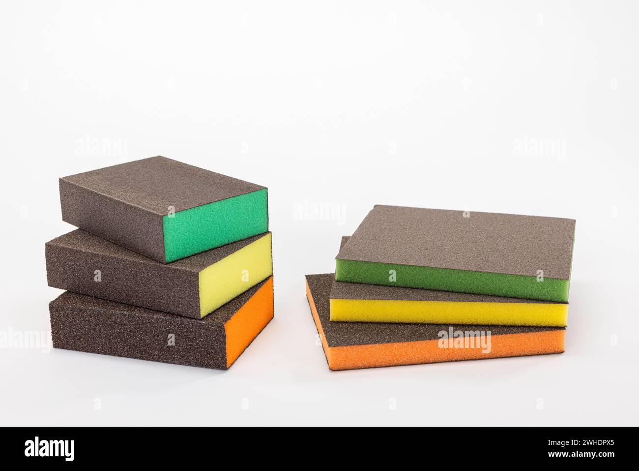 Various sanding sponges, sizes, grits, structures, colors, white ...