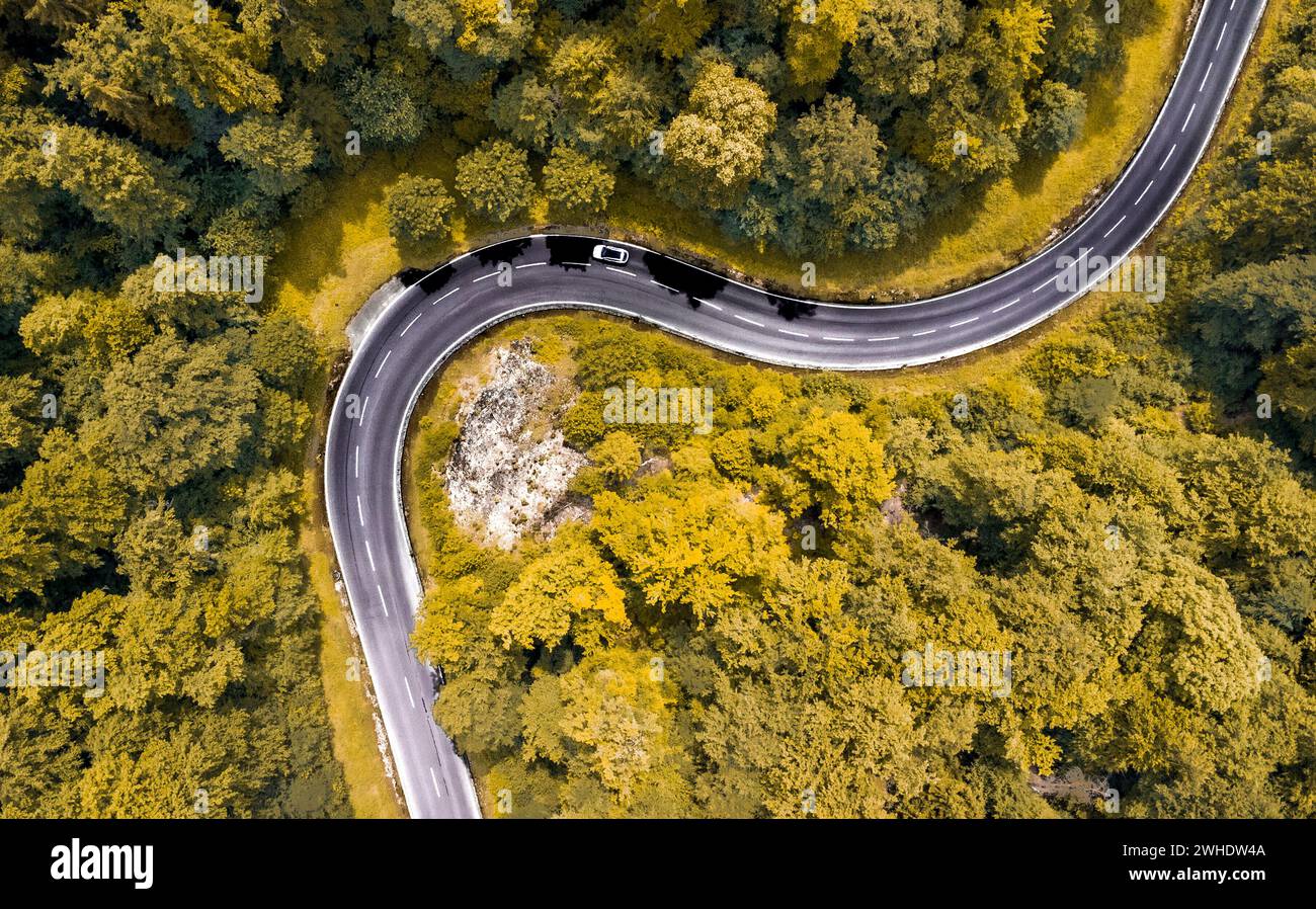 Driving past drone hi-res stock photography and images - Alamy