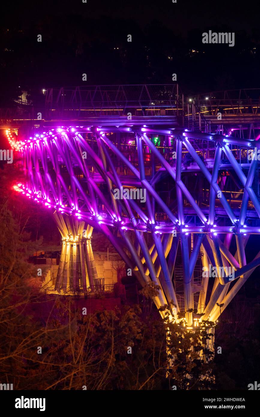 Iran pedestrian hi-res stock photography and images - Alamy