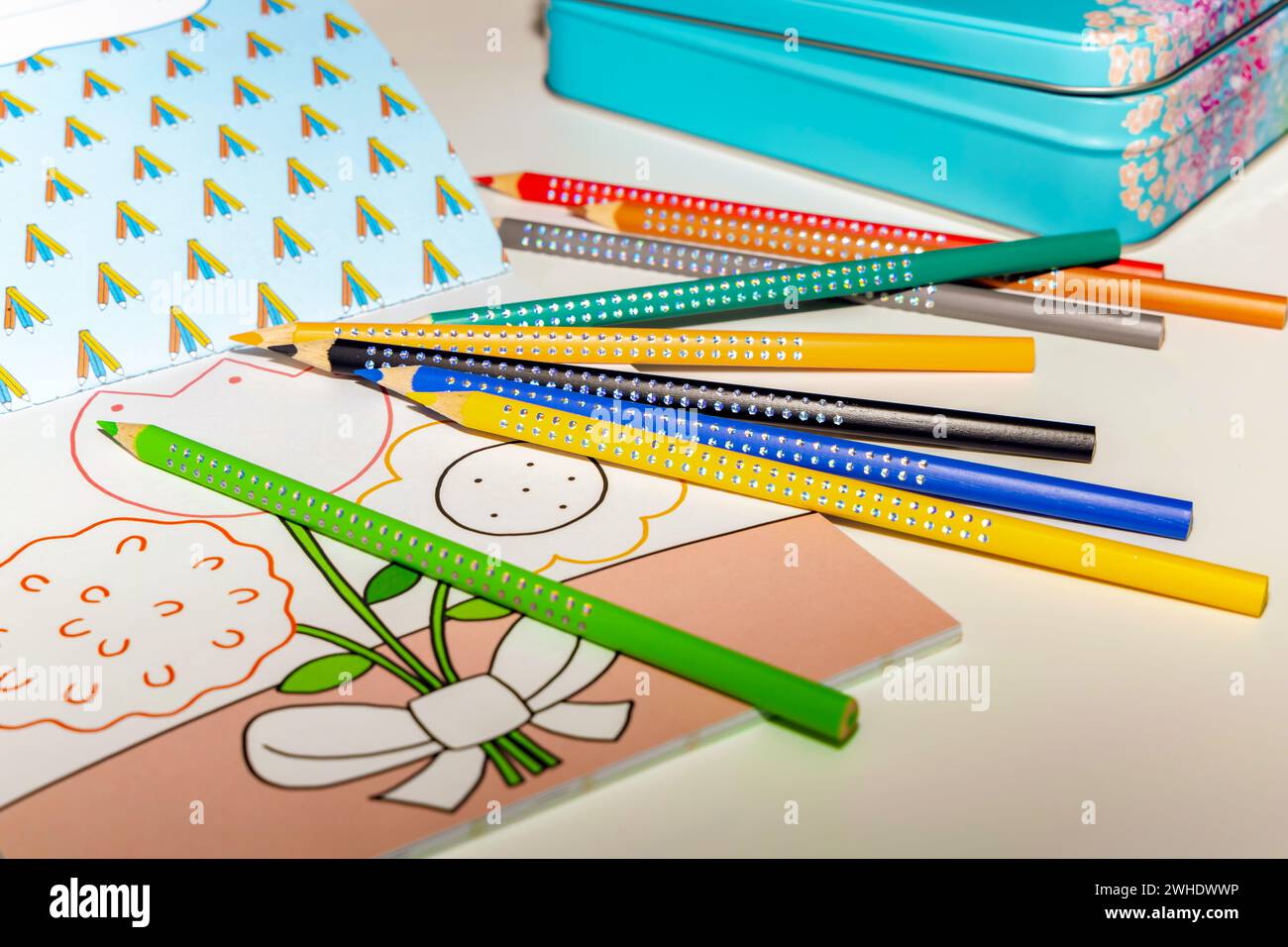 Faber-Castell colored pencils for drawing various colors and coloring ...