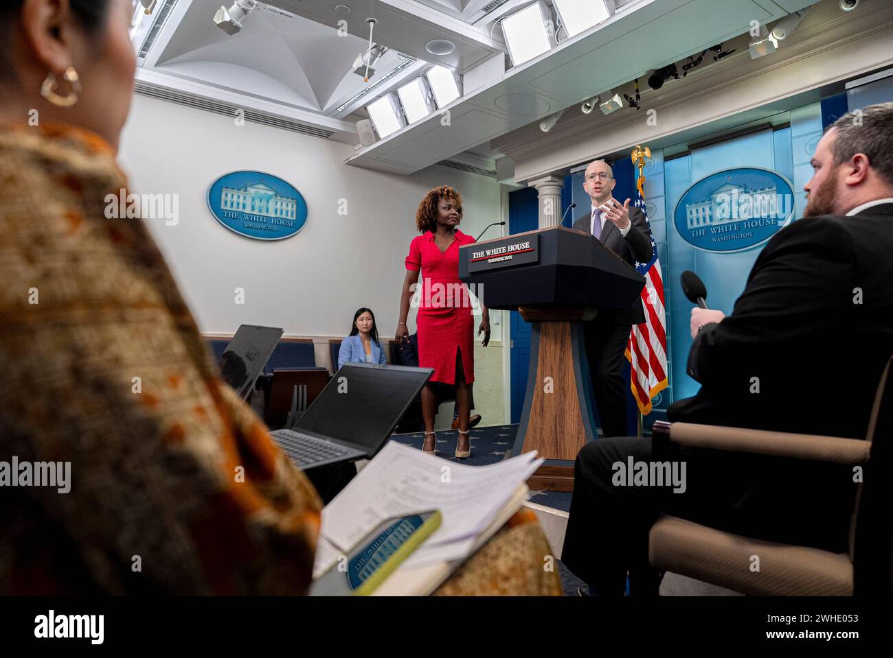 Spokesman for the White House Counsel's Office Ian Sams, right ...