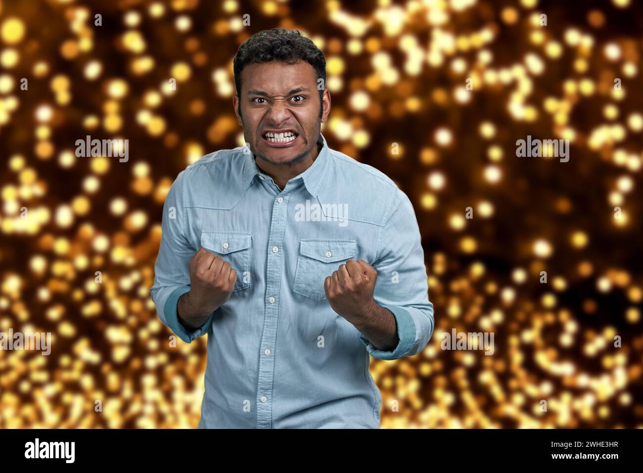 Man shaking fist angry hi-res stock photography and images - Alamy