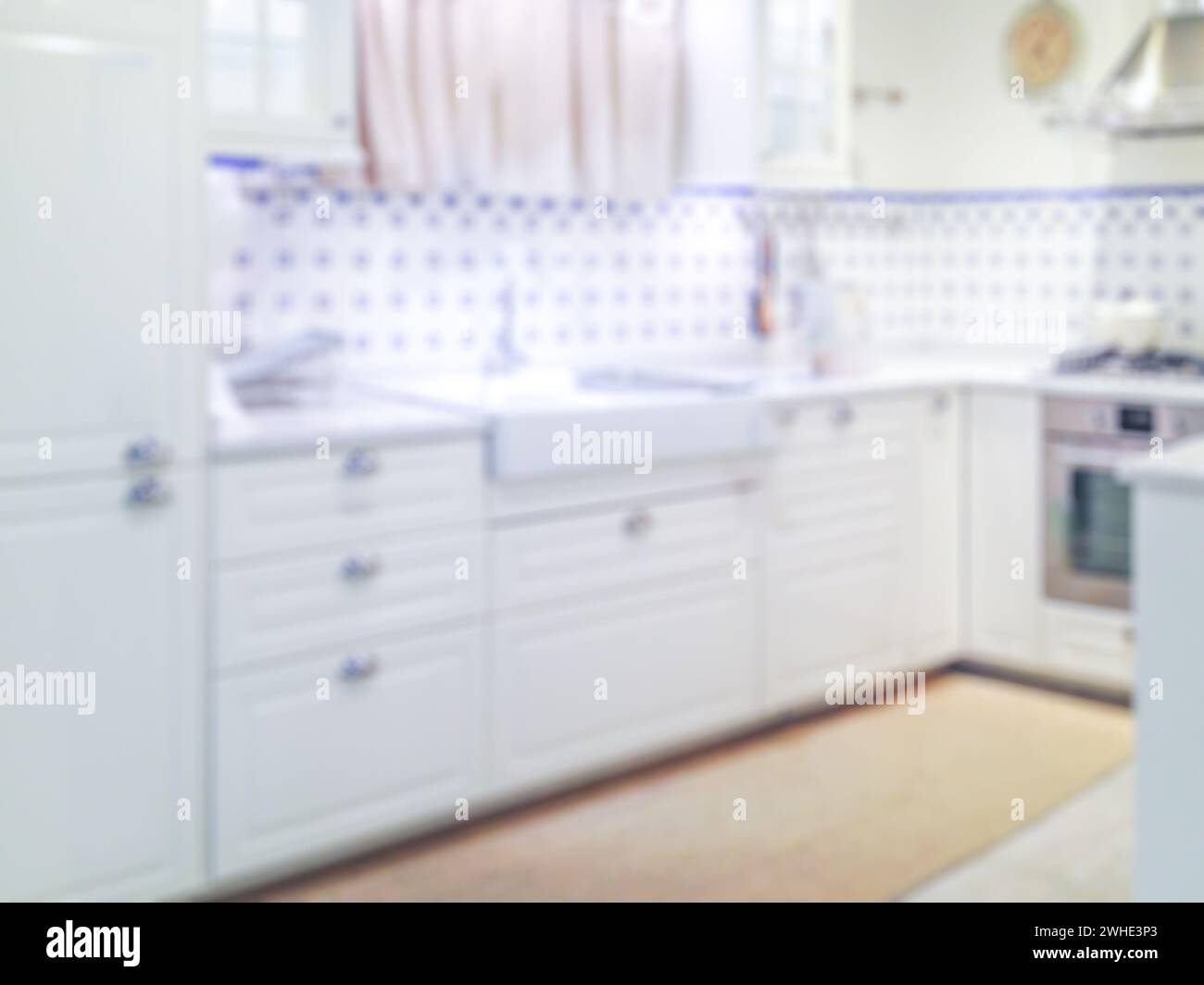 Modern commercial kitchen hi-res stock photography and images - Alamy