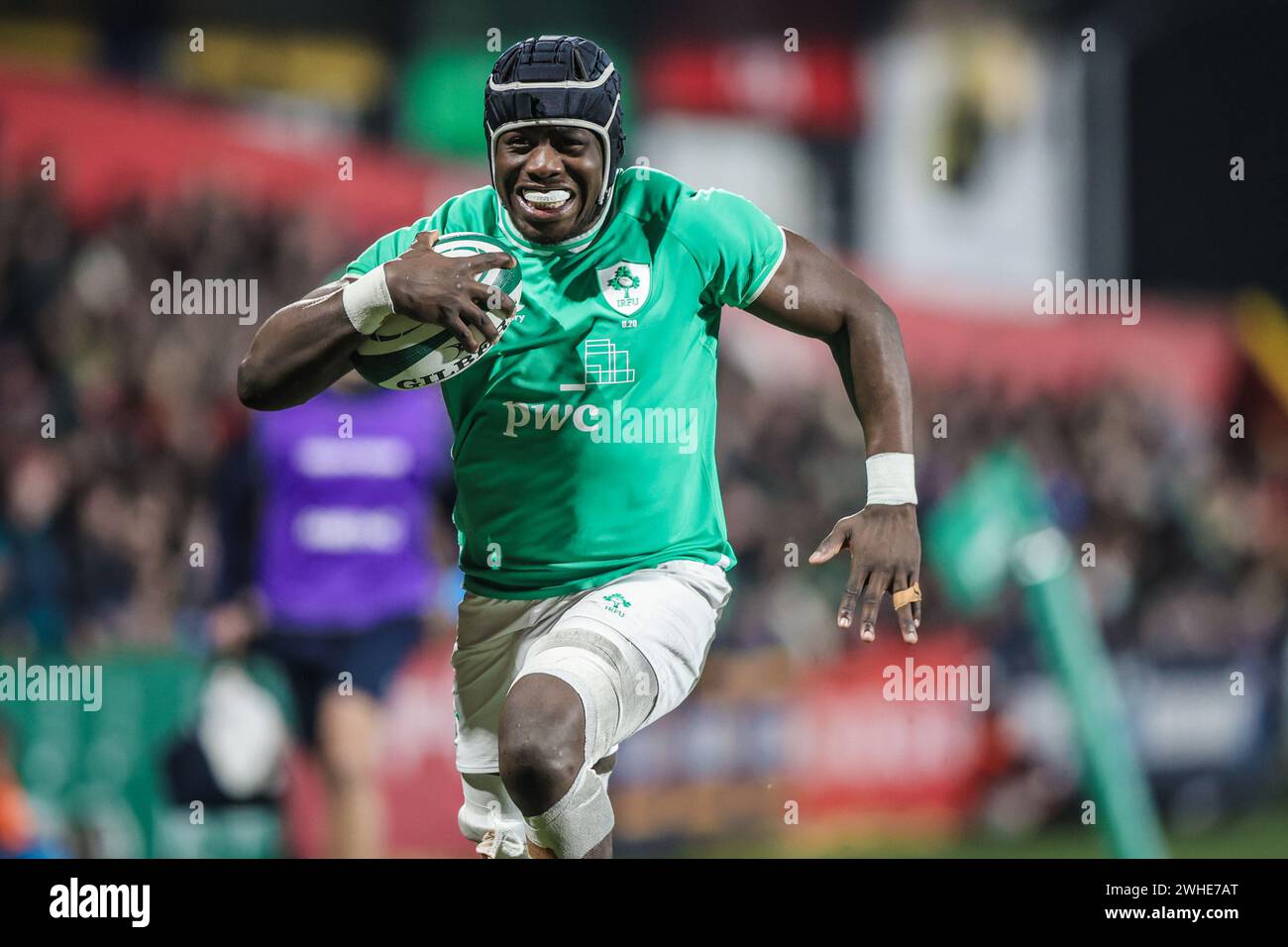 February 9th, 2024, Cork, Ireland - Sean Edogbo of Ireland about to ...