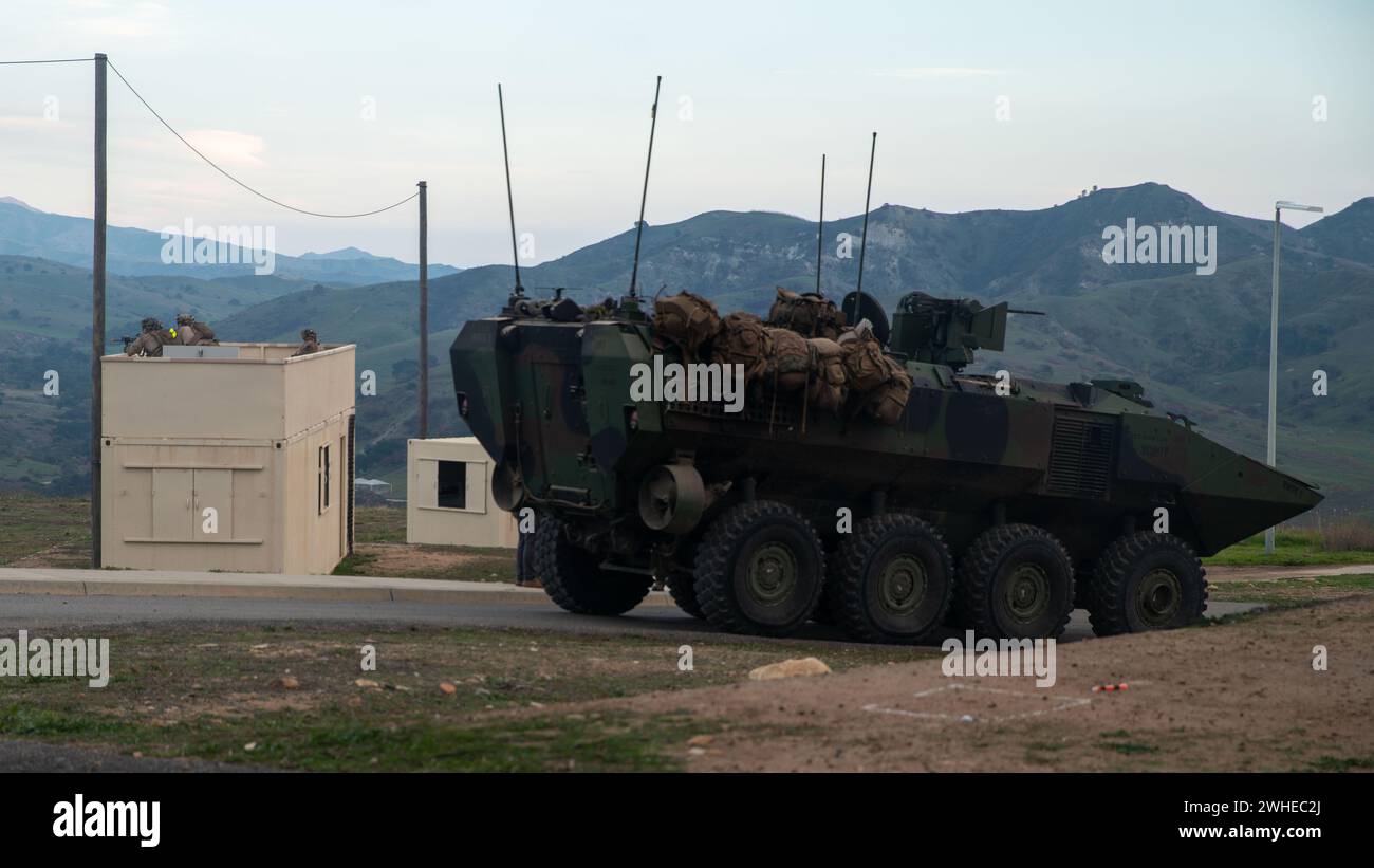 U.S. Marines assigned to Alpha Company, Battalion Landing Team 1/5 ...