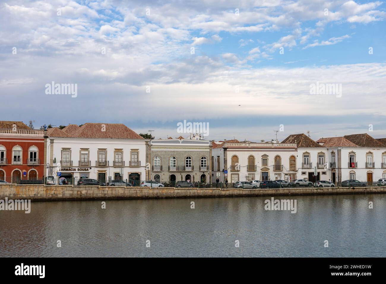 Ponte antiga de tavira hi-res stock photography and images - Alamy