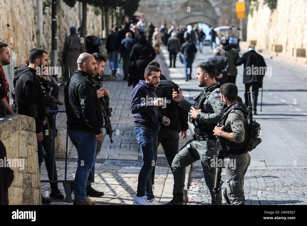 Jerusalem, Israel. 09th Feb, 2024. Members of the Israeli security ...